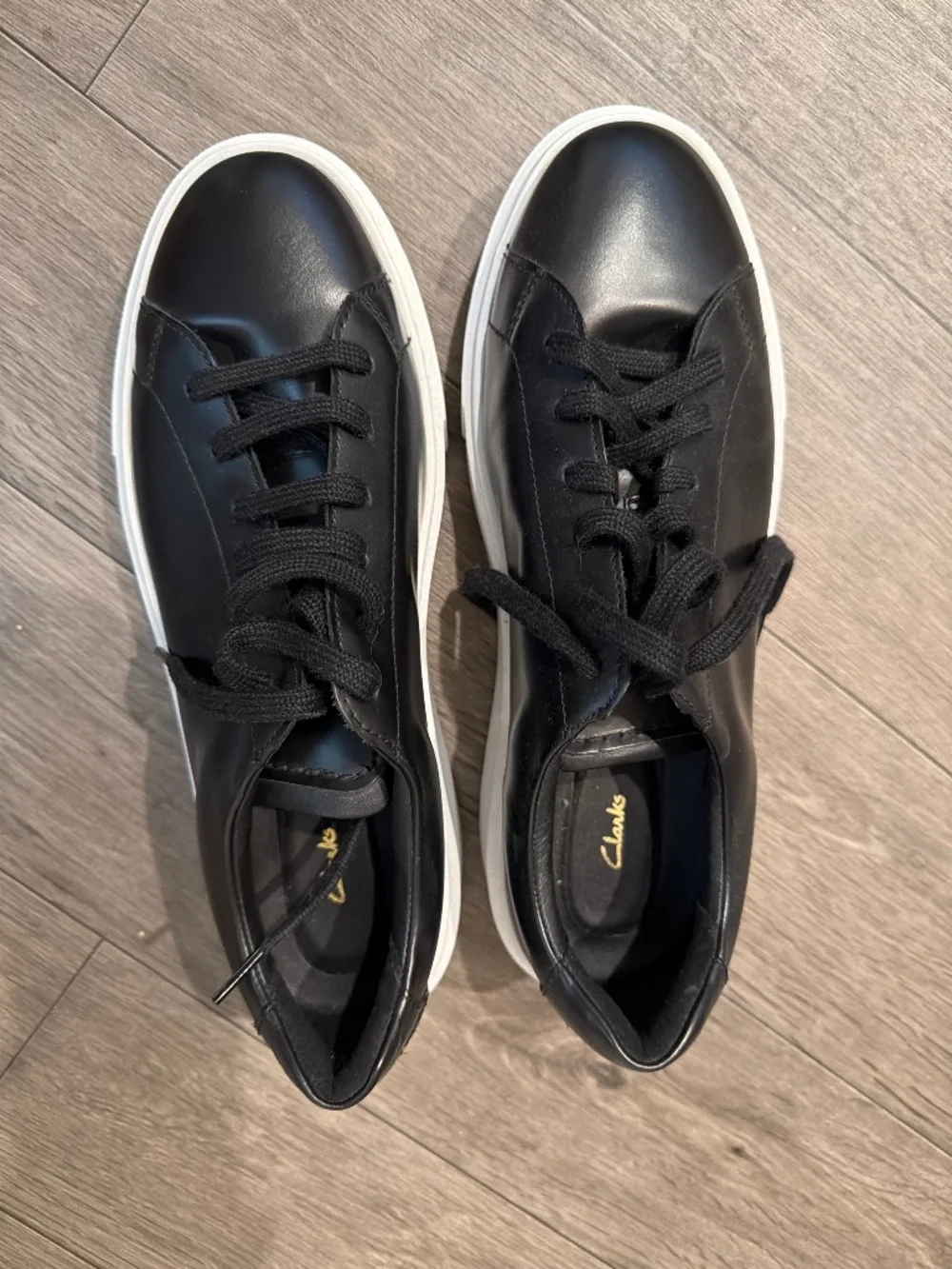 Clarks | Shoes | Clarks Black Leather Sneakers | Poshmark